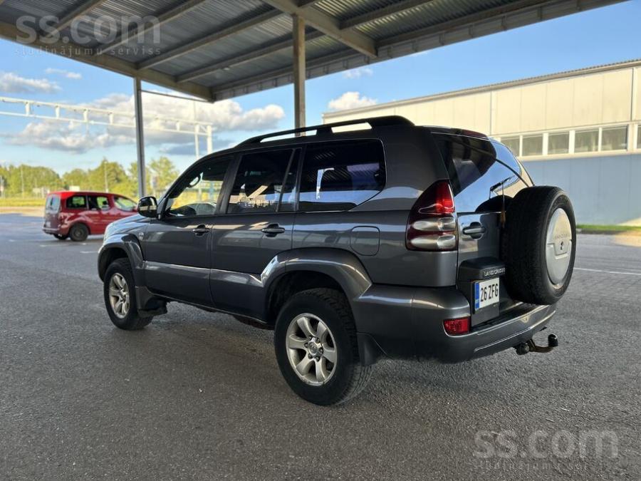 Zils Toyota Land Cruiser 2004 Valka, ar dzinēja tilpumu 3.00 L un nobraukumu 0 tūkst. km par 6500 €, foto 7 vietnē AUTOMOTO.COM.LV