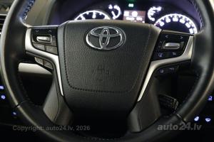 Zils Toyota Land Cruiser 2021 Tallina, ar dzinēja tilpumu 2.76 L un nobraukumu 64 tūkst. km par 52900 €, foto 12 vietnē AUTOMOTO.COM.LV