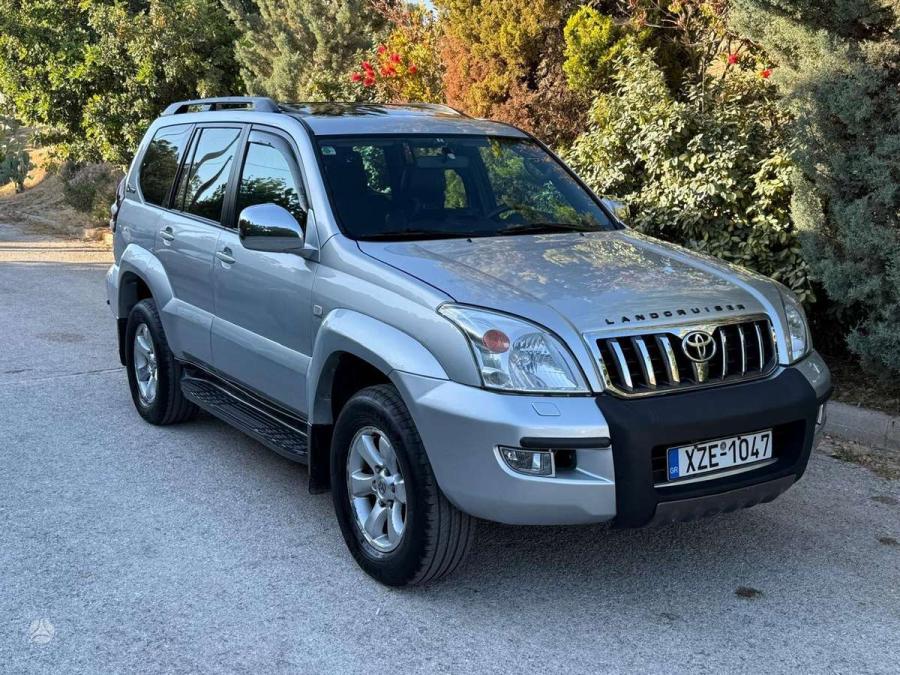 Brown Toyota Land Cruiser 2003 in Siauliai, with an engine capacity of 3.96 L and mileage of 225 thousand km for 19050 €, photo 7 on AUTOMOTO.COM.LV