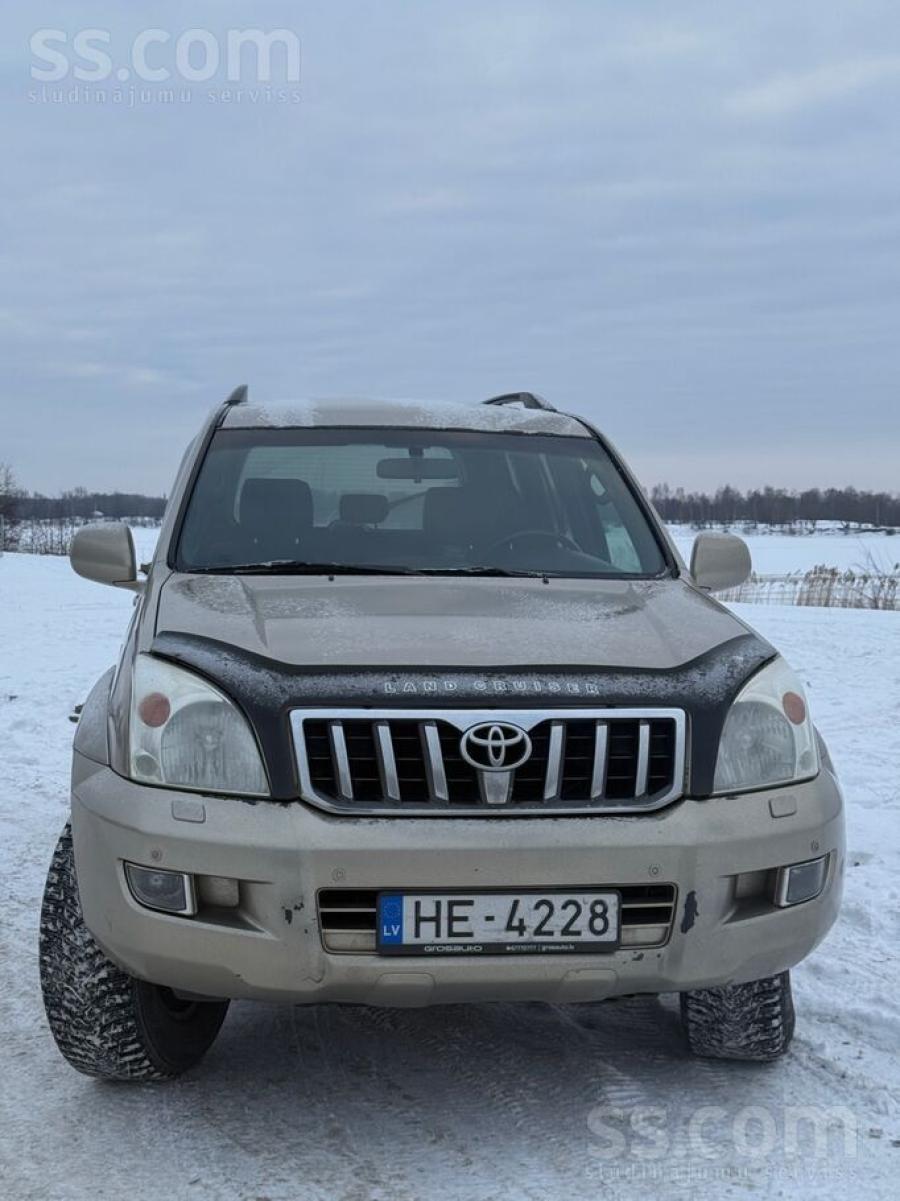 Brown Toyota Land Cruiser 2005 in Riga, with an engine capacity of 3.00 L and mileage of 415 thousand km for 7900 €, photo 1 on AUTOMOTO.COM.LV