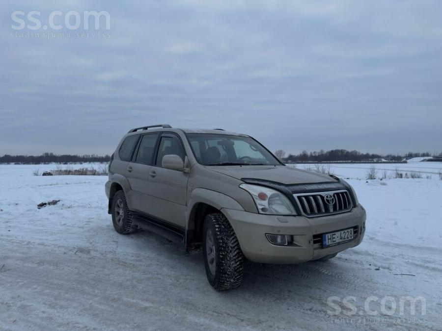Brown Toyota Land Cruiser 2005 in Riga, with an engine capacity of 3.00 L and mileage of 415 thousand km for 7900 €, photo 2 on AUTOMOTO.COM.LV