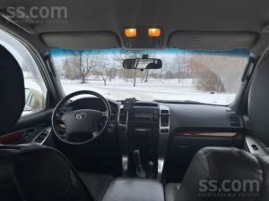 Brown Toyota Land Cruiser 2005 in Riga, with an engine capacity of 3.00 L and mileage of 415 thousand km for 7900 €, photo 8 on AUTOMOTO.COM.LV