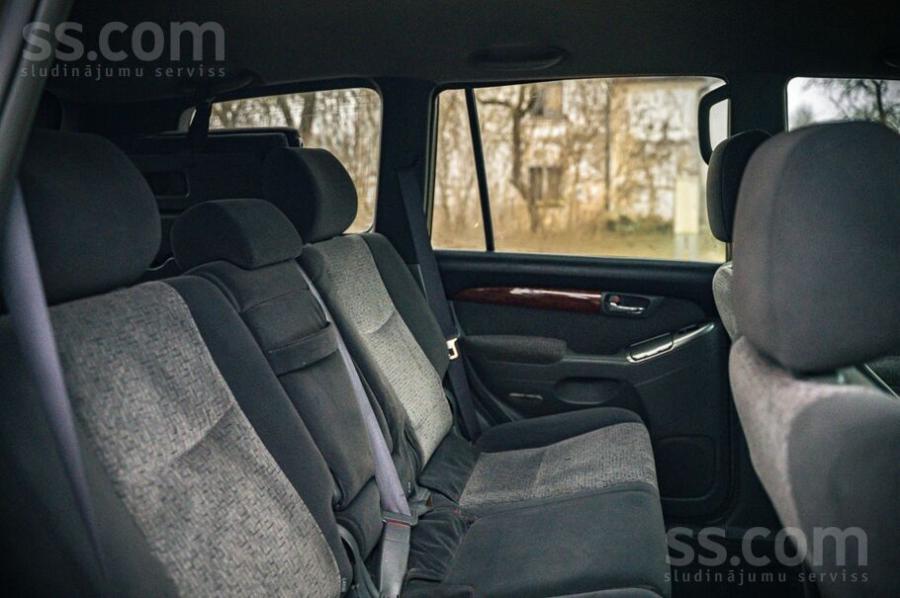 Brūns Toyota Land Cruiser 2005 Rīga, ar dzinēja tilpumu 3.00 L un nobraukumu 0 tūkst. km par 7990 €, foto 12 vietnē AUTOMOTO.COM.LV