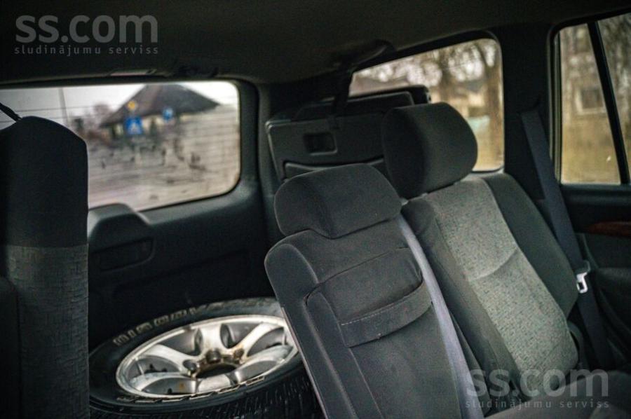 Brūns Toyota Land Cruiser 2005 Rīga, ar dzinēja tilpumu 3.00 L un nobraukumu 0 tūkst. km par 7990 €, foto 13 vietnē AUTOMOTO.COM.LV