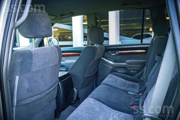 Brūns Toyota Land Cruiser 2005 Rīga, ar dzinēja tilpumu 3.00 L un nobraukumu 0 tūkst. km par 6990 €, foto 10 vietnē AUTOMOTO.COM.LV