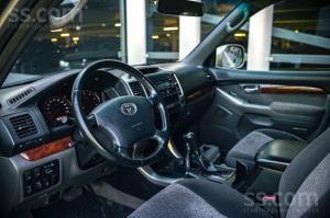 Brūns Toyota Land Cruiser 2005 Rīga, ar dzinēja tilpumu 3.00 L un nobraukumu 0 tūkst. km par 6990 €, foto 13 vietnē AUTOMOTO.COM.LV