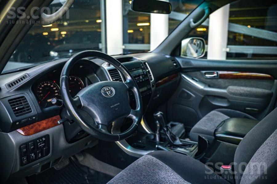 Brūns Toyota Land Cruiser 2005 Rīga, ar dzinēja tilpumu 3.00 L un nobraukumu 0 tūkst. km par 6990 €, foto 13 vietnē AUTOMOTO.COM.LV
