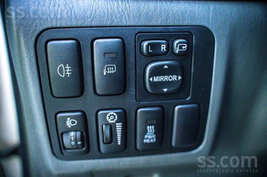 Brūns Toyota Land Cruiser 2005 Rīga, ar dzinēja tilpumu 3.00 L un nobraukumu 0 tūkst. km par 6990 €, foto 14 vietnē AUTOMOTO.COM.LV