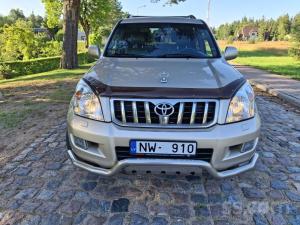 Brown Toyota Land Cruiser 2005 in Valmiera, with an engine capacity of 3.00 L and mileage of 337 thousand km for 12850 €, photo 7 on AUTOMOTO.COM.LV