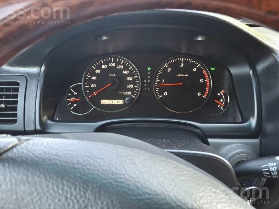Brown Toyota Land Cruiser 2005 in Valmiera, with an engine capacity of 3.00 L and mileage of 337 thousand km for 12850 €, photo 18 on AUTOMOTO.COM.LV