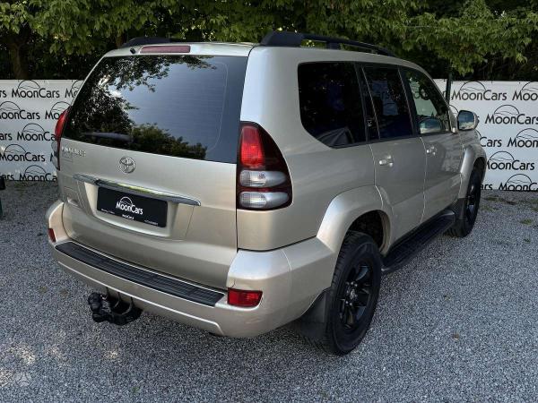 Brūns Toyota Land Cruiser 2006 Viļņa, ar dzinēja tilpumu 2.98 L un nobraukumu 260 tūkst. km par 8800 €, foto 6 vietnē AUTOMOTO.COM.LV