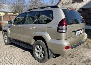 Brūns Toyota Land Cruiser 2007 Rīga, ar dzinēja tilpumu 3.00 L un nobraukumu 156 tūkst. km par 10000 €, foto 2 vietnē AUTOMOTO.COM.LV