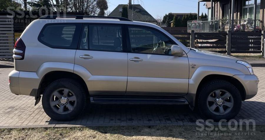 Brūns Toyota Land Cruiser 2007 Rīga, ar dzinēja tilpumu 3.00 L un nobraukumu 156 tūkst. km par 10000 €, foto 6 vietnē AUTOMOTO.COM.LV