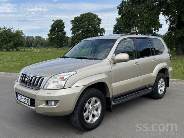 Brown Toyota Land Cruiser 2007 in Riga, with an engine capacity of 3.00 L and mileage of 0 thousand km for 9990 €, photo 1 on AUTOMOTO.COM.LV