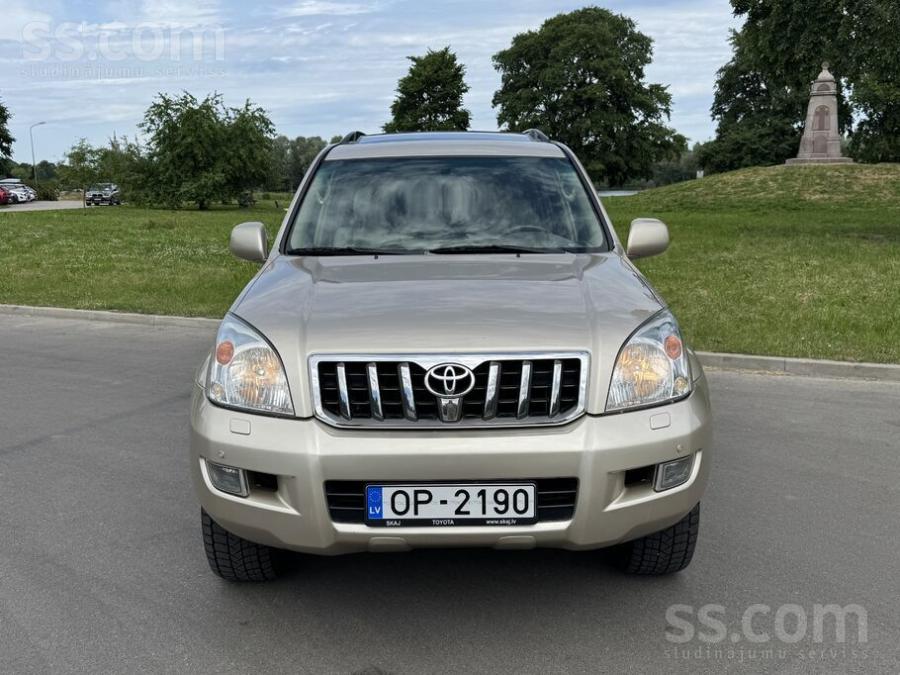 Brown Toyota Land Cruiser 2007 in Riga, with an engine capacity of 3.00 L and mileage of 0 thousand km for 9990 €, photo 3 on AUTOMOTO.COM.LV