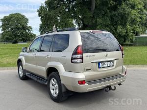 Brown Toyota Land Cruiser 2007 in Riga, with an engine capacity of 3.00 L and mileage of 0 thousand km for 9990 €, photo 5 on AUTOMOTO.COM.LV