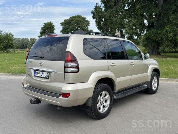 Brown Toyota Land Cruiser 2007 in Riga, with an engine capacity of 3.00 L and mileage of 0 thousand km for 9990 €, photo 6 on AUTOMOTO.COM.LV