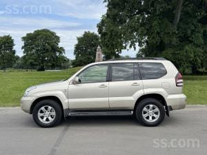 Brown Toyota Land Cruiser 2007 in Riga, with an engine capacity of 3.00 L and mileage of 0 thousand km for 9990 €, photo 8 on AUTOMOTO.COM.LV