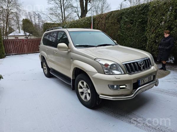 Brūns Toyota Land Cruiser 2007 Rīga, ar dzinēja tilpumu 3.00 L un nobraukumu 200 tūkst. km par 12500 €, foto 5 vietnē AUTOMOTO.COM.LV