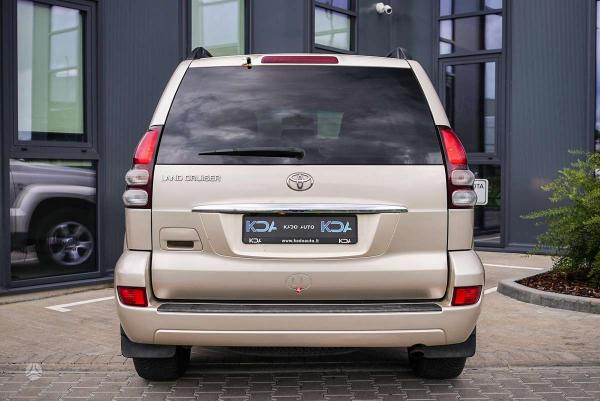 Brūns Toyota Land Cruiser 2009 Kauņa, ar dzinēja tilpumu 2.98 L un nobraukumu 196 tūkst. km par 14450 €, foto 6 vietnē AUTOMOTO.COM.LV