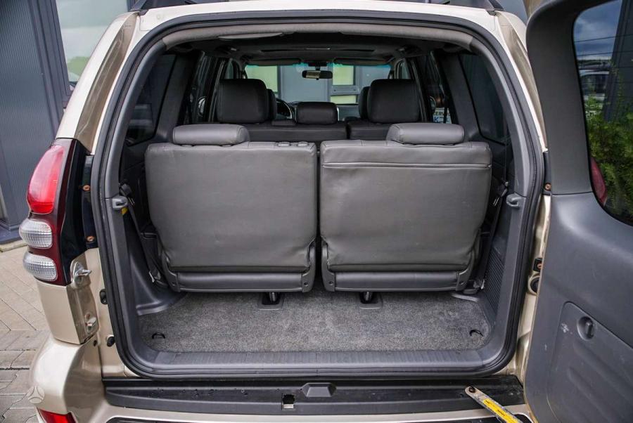 Brūns Toyota Land Cruiser 2009 Kauņa, ar dzinēja tilpumu 2.98 L un nobraukumu 196 tūkst. km par 14450 €, foto 9 vietnē AUTOMOTO.COM.LV