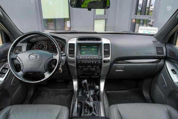 Brūns Toyota Land Cruiser 2009 Kauņa, ar dzinēja tilpumu 2.98 L un nobraukumu 196 tūkst. km par 14450 €, foto 10 vietnē AUTOMOTO.COM.LV