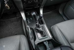 Brūns Toyota Land Cruiser 2009 Kauņa, ar dzinēja tilpumu 2.98 L un nobraukumu 196 tūkst. km par 14450 €, foto 16 vietnē AUTOMOTO.COM.LV