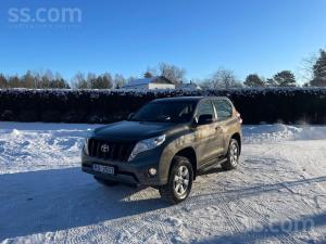 Brown Toyota Land Cruiser 2014 in Riga, with an engine capacity of 3.00 L and mileage of 65 thousand km for 27000 €, photo 2 on AUTOMOTO.COM.LV