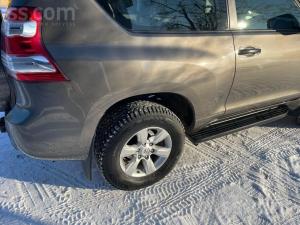 Brown Toyota Land Cruiser 2014 in Riga, with an engine capacity of 3.00 L and mileage of 65 thousand km for 27000 €, photo 17 on AUTOMOTO.COM.LV