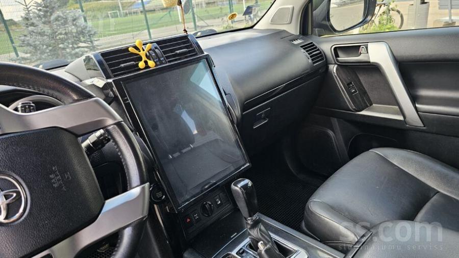 Brūns Toyota Land Cruiser 2014 Rēzekne, ar dzinēja tilpumu 3.00 L un nobraukumu 168 tūkst. km par 27999 €, foto 10 vietnē AUTOMOTO.COM.LV