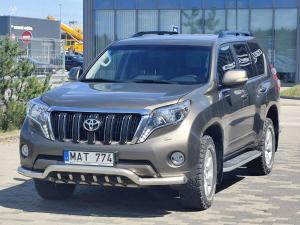 Brown Toyota Land Cruiser 2015 in Siauliai, with an engine capacity of 3.00 L and mileage of 255 thousand km for 23500 €, photo 4 on AUTOMOTO.COM.LV