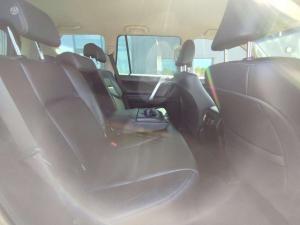 Brown Toyota Land Cruiser 2015 in Siauliai, with an engine capacity of 3.00 L and mileage of 255 thousand km for 23500 €, photo 15 on AUTOMOTO.COM.LV