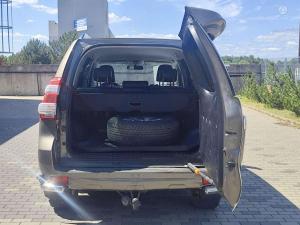 Brown Toyota Land Cruiser 2015 in Siauliai, with an engine capacity of 3.00 L and mileage of 255 thousand km for 23500 €, photo 16 on AUTOMOTO.COM.LV