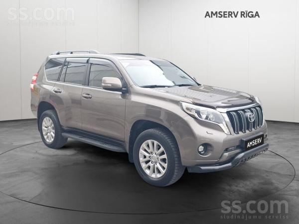 Toyota Land Cruiser 2015 in Riga on AUTOMOTO.COM.LV Brown Toyota Land Cruiser 2015 in Riga, with an engine capacity of 2.80 L and mileage of 199 thousand km for 32500 €, photo 4 on AUTOMOTO.COM.LV