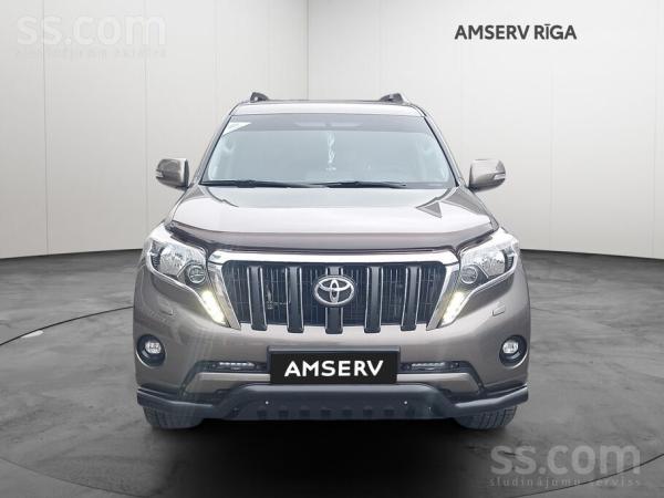 Toyota Land Cruiser 2015 in Riga on AUTOMOTO.COM.LV Brown Toyota Land Cruiser 2015 in Riga, with an engine capacity of 2.80 L and mileage of 199 thousand km for 32500 €, photo 8 on AUTOMOTO.COM.LV