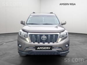 Brūns Toyota Land Cruiser 2015 Rīga, ar dzinēja tilpumu 2.80 L un nobraukumu 199 tūkst. km par 32500 €, foto 8 vietnē AUTOMOTO.COM.LV