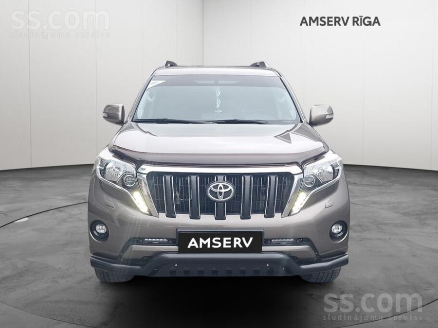 Brūns Toyota Land Cruiser 2015 Rīga, ar dzinēja tilpumu 2.80 L un nobraukumu 199 tūkst. km par 32500 €, foto 8 vietnē AUTOMOTO.COM.LV