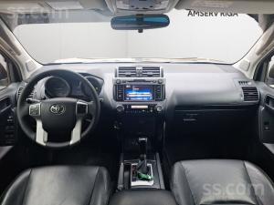 Brūns Toyota Land Cruiser 2015 Rīga, ar dzinēja tilpumu 2.80 L un nobraukumu 199 tūkst. km par 32500 €, foto 10 vietnē AUTOMOTO.COM.LV