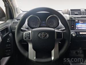 Brūns Toyota Land Cruiser 2015 Rīga, ar dzinēja tilpumu 2.80 L un nobraukumu 199 tūkst. km par 32500 €, foto 16 vietnē AUTOMOTO.COM.LV