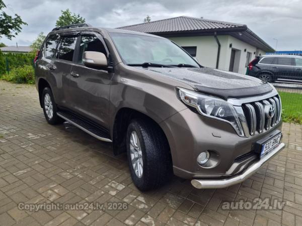 Brown Toyota Land Cruiser 2015 in Tallinn, with an engine capacity of 3.00 L and mileage of 270 thousand km for 24990 €, photo 1 on AUTOMOTO.COM.LV