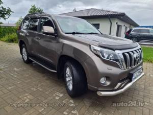 Brown Toyota Land Cruiser 2015 in Tallinn, with an engine capacity of 3.00 L and mileage of 270 thousand km for 24990 €, photo 1 on AUTOMOTO.COM.LV
