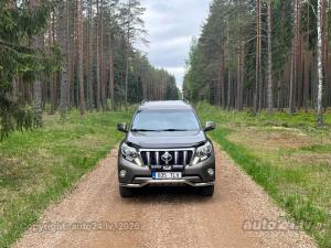 Brown Toyota Land Cruiser 2016 in Polva, with an engine capacity of 2.80 L and mileage of 84 thousand km for 39900 €, photo 4 on AUTOMOTO.COM.LV