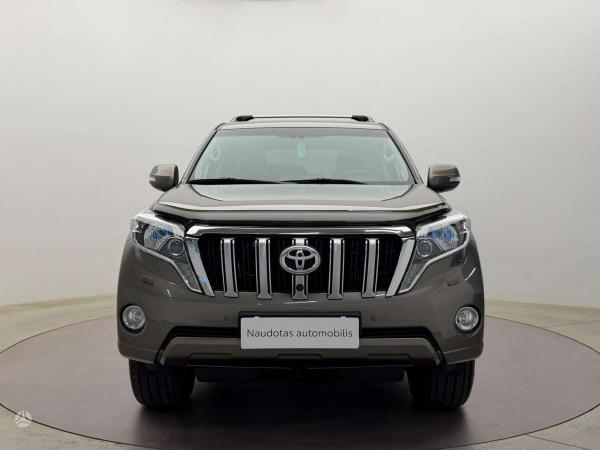 Brūns Toyota Land Cruiser 2016 Panevēža, ar dzinēja tilpumu 2.76 L un nobraukumu 156 tūkst. km par 29900 €, foto 2 vietnē AUTOMOTO.COM.LV