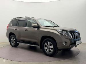 Brūns Toyota Land Cruiser 2016 Panevēža, ar dzinēja tilpumu 2.76 L un nobraukumu 156 tūkst. km par 29900 €, foto 4 vietnē AUTOMOTO.COM.LV