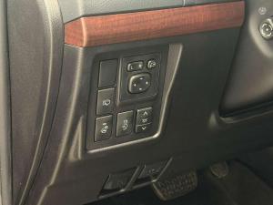 Brūns Toyota Land Cruiser 2016 Panevēža, ar dzinēja tilpumu 2.76 L un nobraukumu 156 tūkst. km par 29900 €, foto 12 vietnē AUTOMOTO.COM.LV