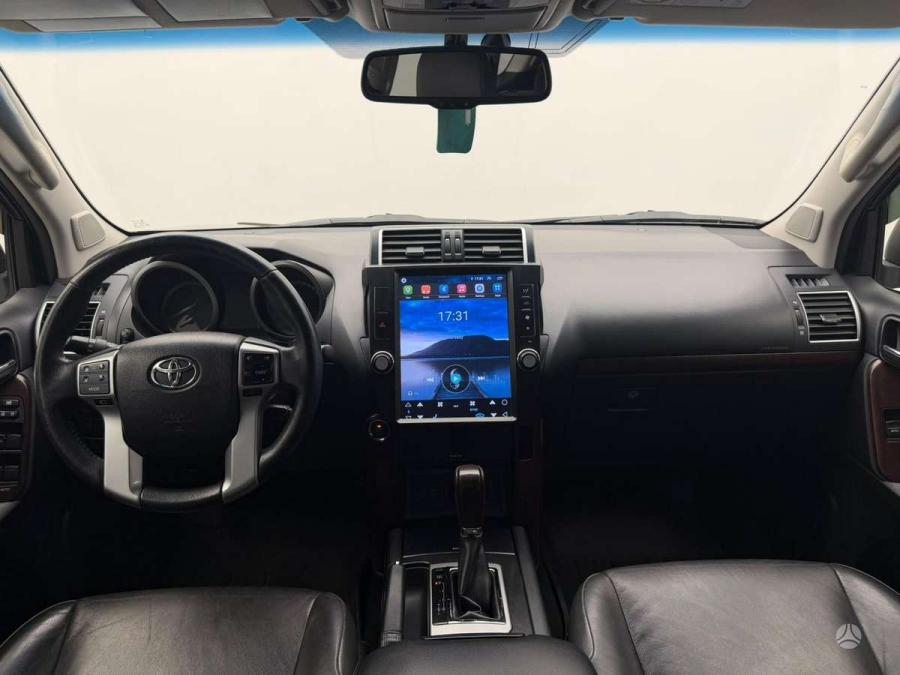 Brūns Toyota Land Cruiser 2016 Panevēža, ar dzinēja tilpumu 2.76 L un nobraukumu 156 tūkst. km par 29900 €, foto 20 vietnē AUTOMOTO.COM.LV