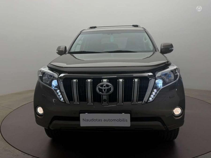Brūns Toyota Land Cruiser 2016 Panevēža, ar dzinēja tilpumu 2.76 L un nobraukumu 156 tūkst. km par 29900 €, foto 37 vietnē AUTOMOTO.COM.LV