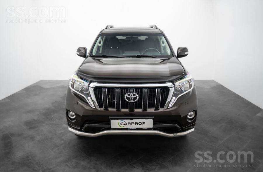 Brūns Toyota Land Cruiser 2017 Tallina, ar dzinēja tilpumu 2.80 L un nobraukumu 104 tūkst. km par 34999 €, foto 2 vietnē AUTOMOTO.COM.LV