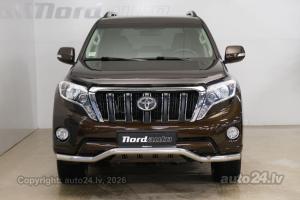 Brūns Toyota Land Cruiser 2017 Tallina, ar dzinēja tilpumu 2.80 L un nobraukumu 105 tūkst. km par 34900 €, foto 3 vietnē AUTOMOTO.COM.LV