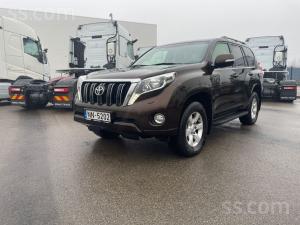 Brown Toyota Land Cruiser 2017 in Riga, with an engine capacity of 2.70 L and mileage of 201 thousand km for 30000 €, photo 5 on AUTOMOTO.COM.LV